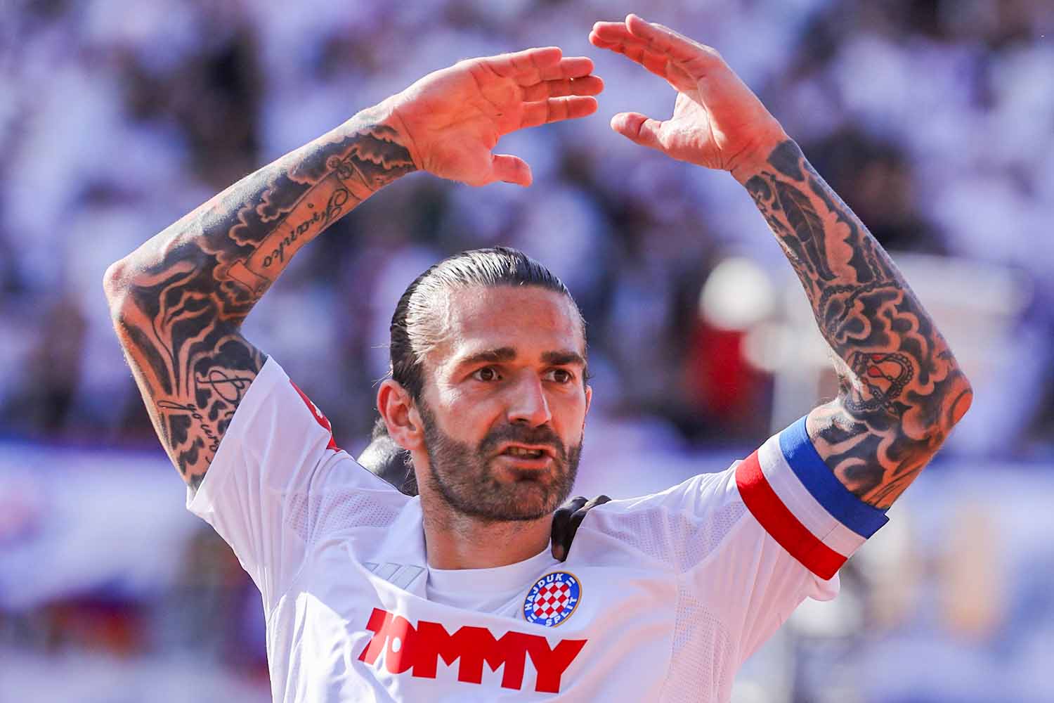 Zbog srednjeg prsta: Livaji prijeti brutalna kazna!